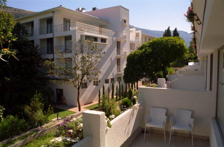 Купить тур в отель Rivijera (Петровац) на 8 дней вылет из Варшавы ...